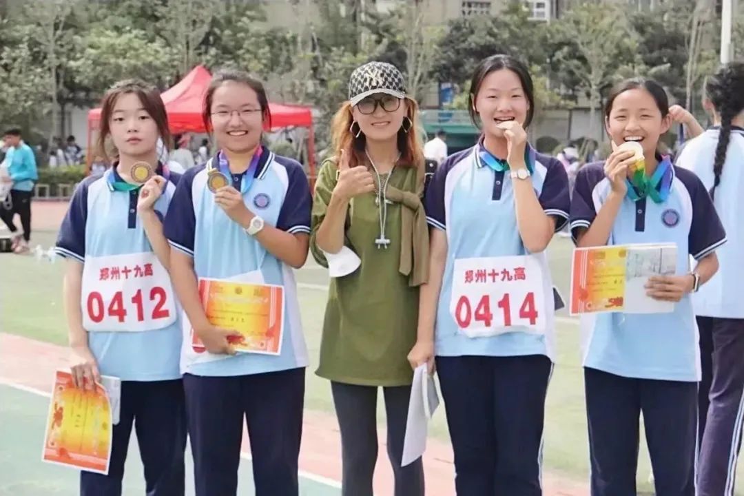 郑州市第十九高级中学余晓瑜老师被评为2022年河南省优秀班主任 - 郑州教育信息网